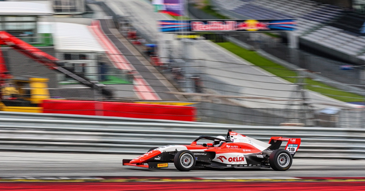 Junioři ORLEN Janík Motorsport srdnatě bojovali na Red Bull Ringu ...