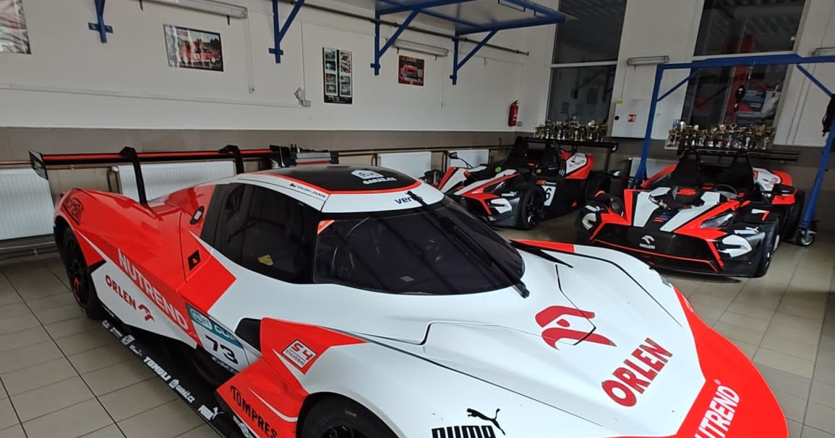 PUMA is a partner of the professional racing team Janík Motorsport ...