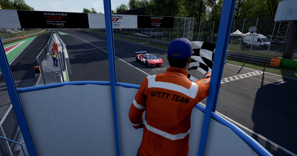 ÚSPĚŠNÉ PŘEDSTAVENÍ JANÍK MOTORSPORT ESPORT TEAMU NA SLAVNÉ MONZE ...